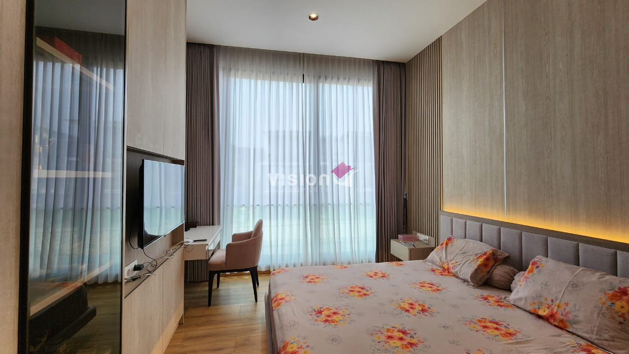 Dijual Cepat Rumah Sultan Lyndon Navapark – Vision Property